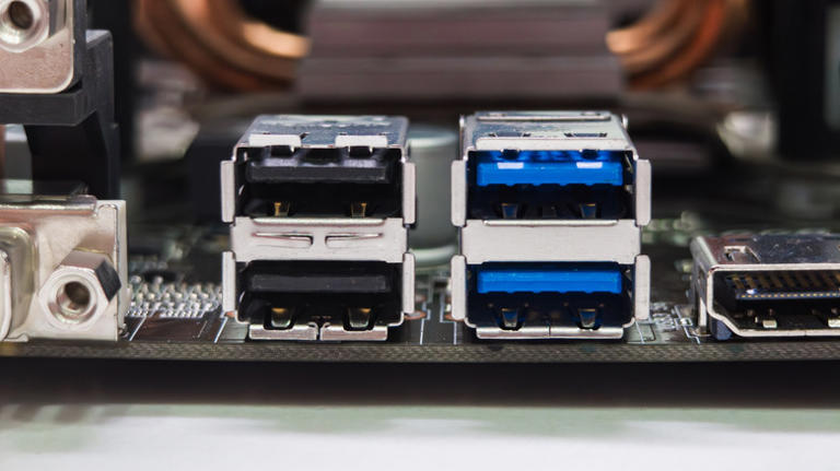 9 signs your motherboard is about to fail