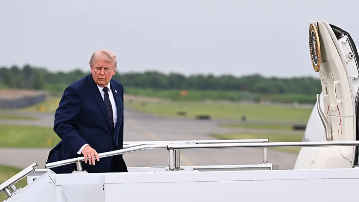 'Yikes': Trump's new height and weight results spark frenzy after ...