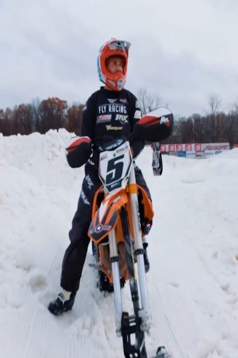 Building resilience, the athlete who crafted his own prosthetic leg