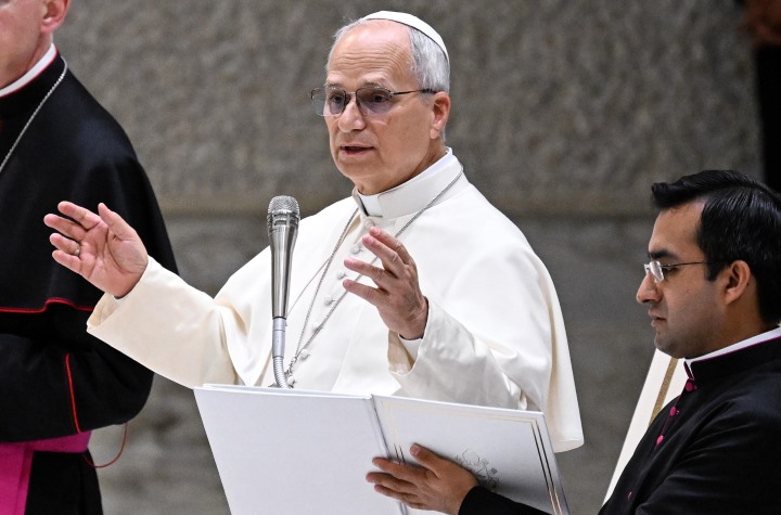 Papa nomeia pela primeira vez uma leiga para chefiar ministério no Vaticano