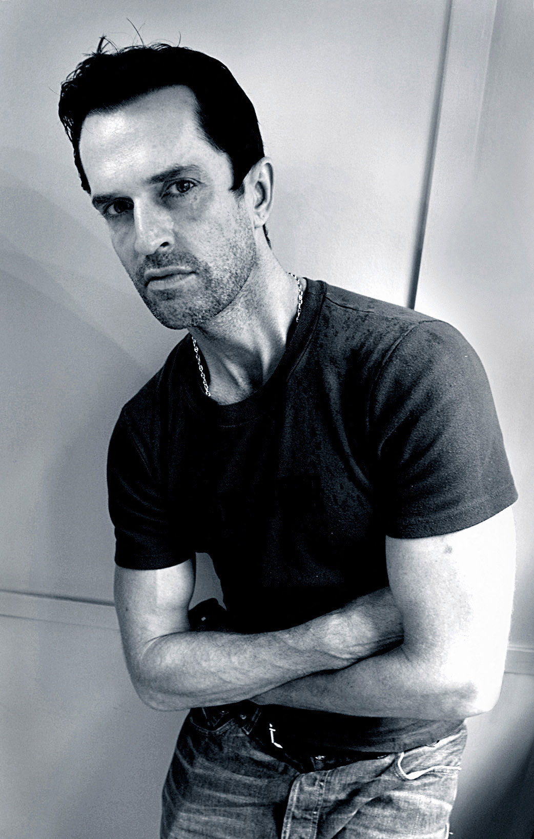 Beloved ’90s heartthrob admits he wore bodysuit to fake his muscles in ...
