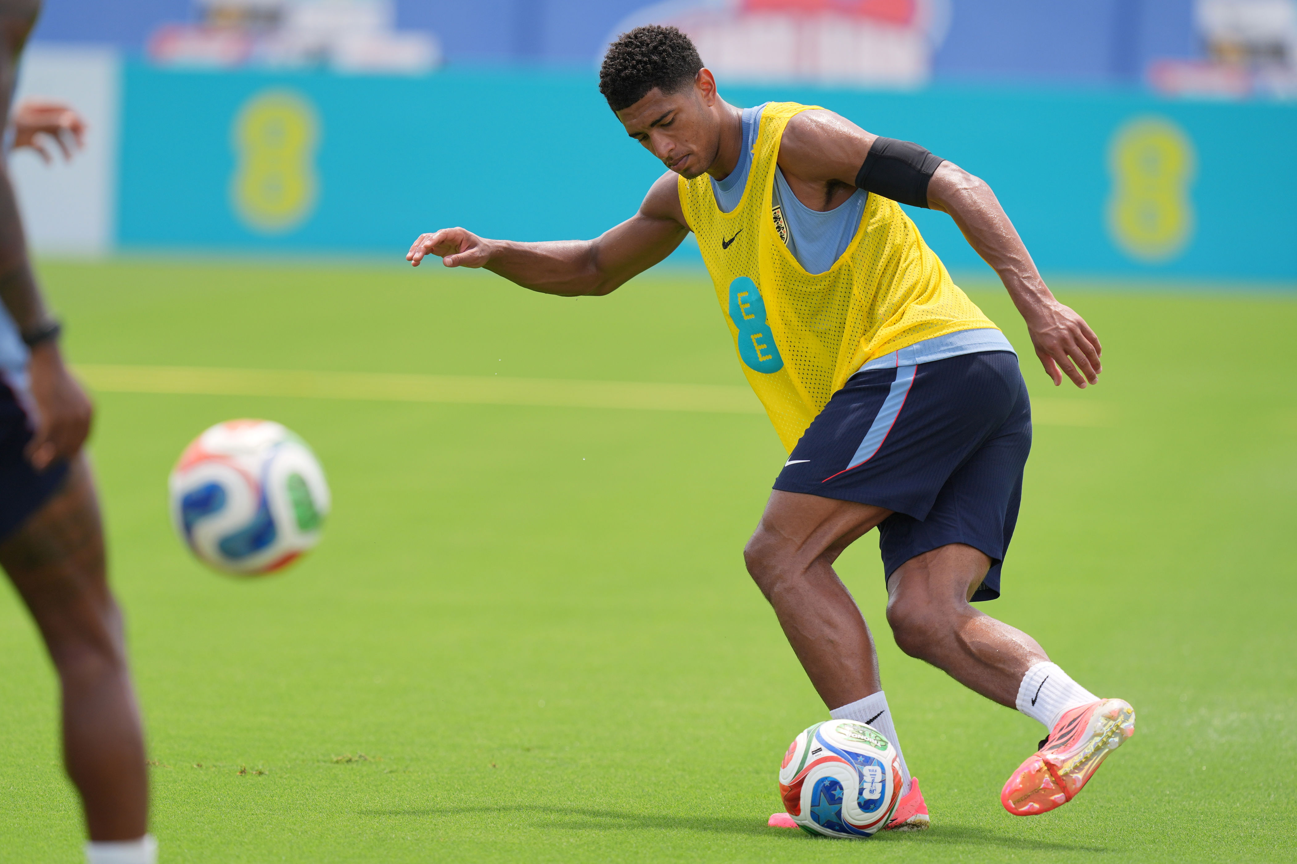 England can '100 per cent' win World Cup