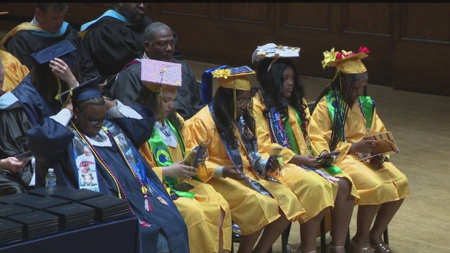 East High holds final graduation ceremony before merger