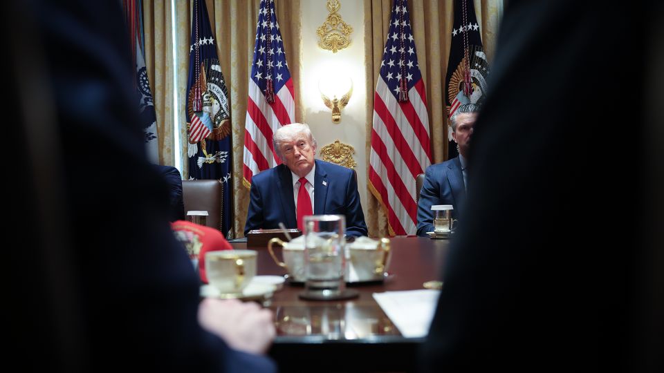 Trump signs executive order asking for access to new AI models before ...