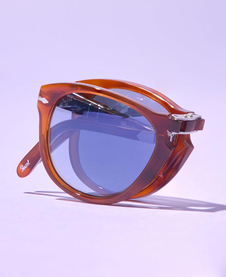 The sunglasses inspired by the 'King of Cool'