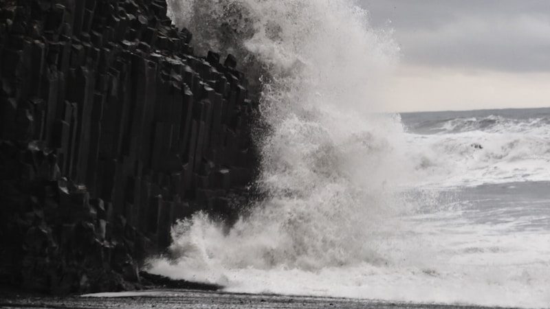 Is the coastline shrinking faster? Why our old sea-level math was wrong