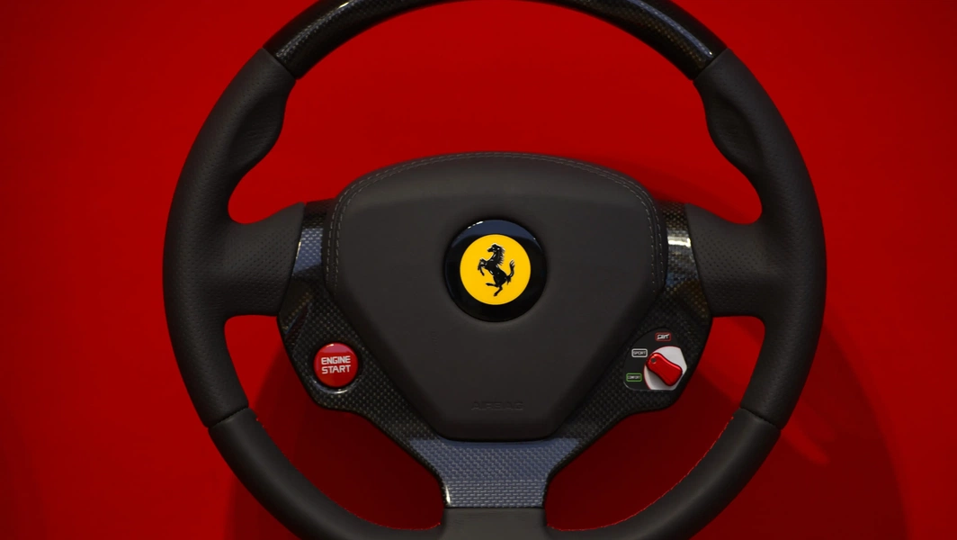 10 fascinating car buttons and their unique functions