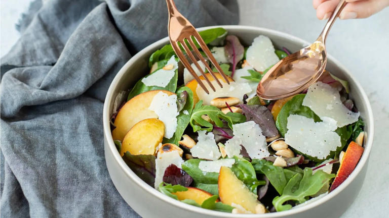 Salade de nectarines et de parmesan