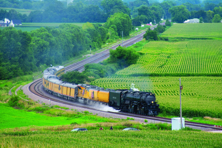 Million-pound steam locomotive Big Boy rolls into Chicago area this week