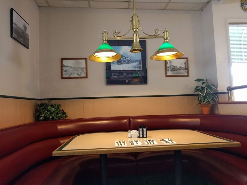 Oregon’s favorite spot for a delicious meal in a charming train-themed ...