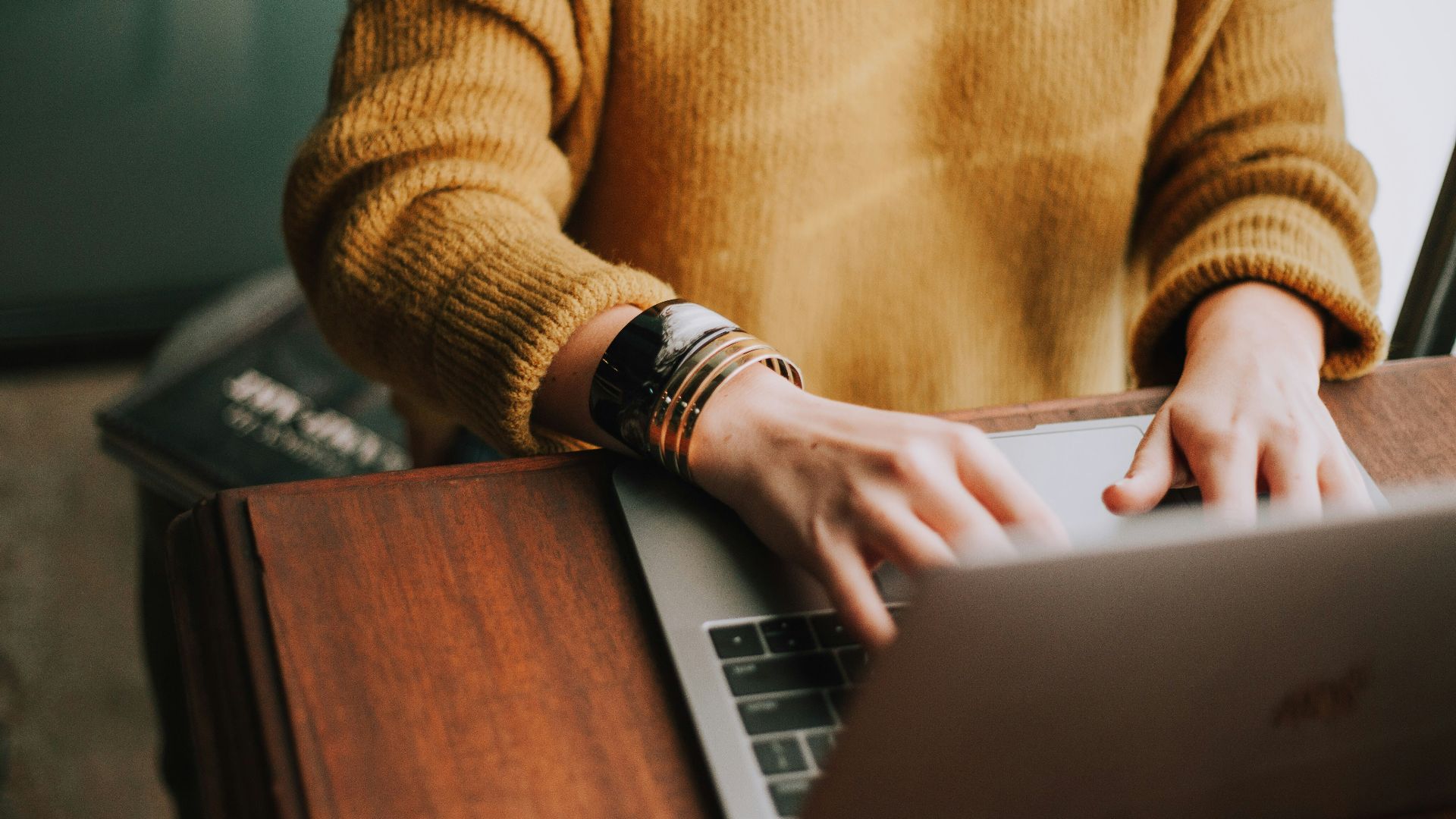 20 reasons why young people love to reject traditional work