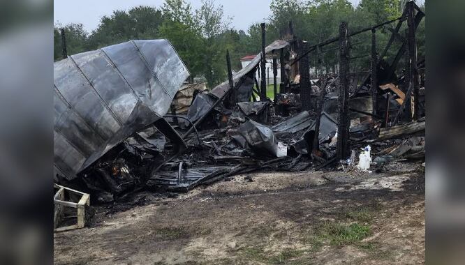 Mobile home heavily damaged in Tattnall County fire; no injuries reported