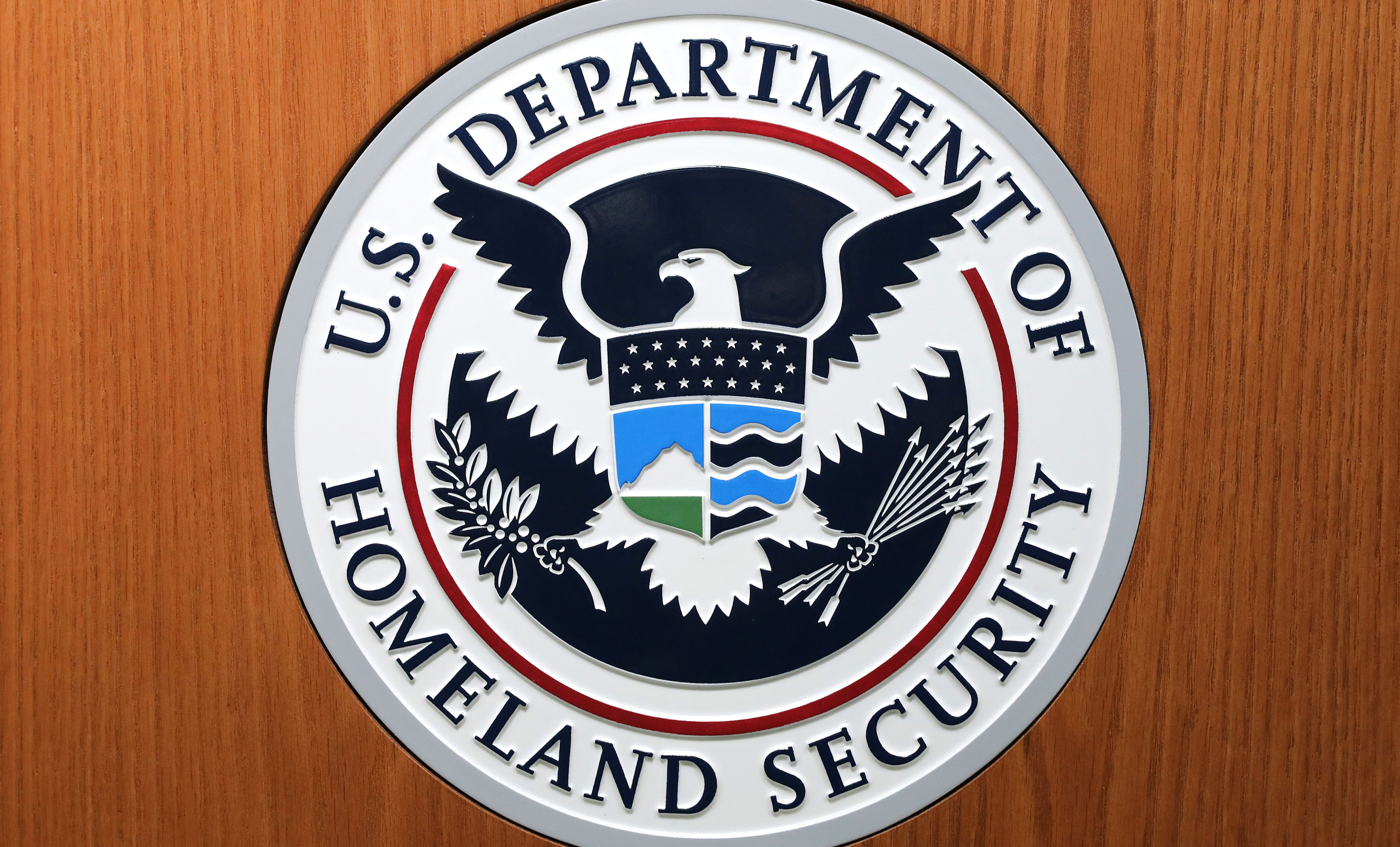 Feds discover 2,000 foot Mexico-US smuggling tunnel with electricity ...