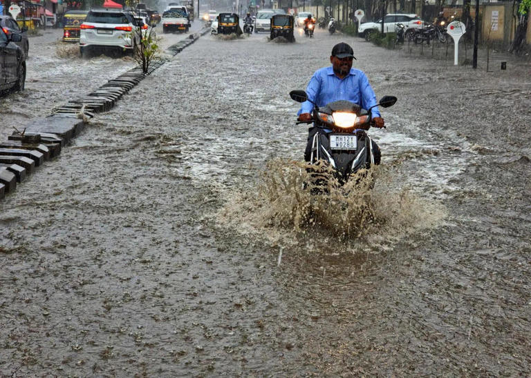 A week after flagging 67 waterlogging-prone spots, west Pune residents ...
