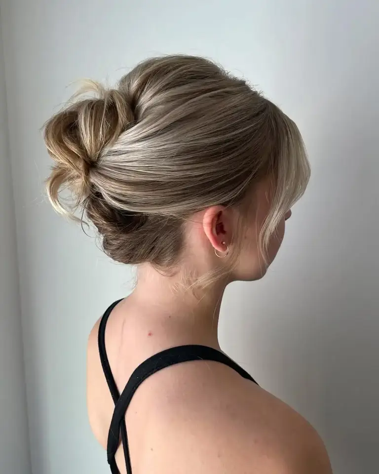 Moños con pelo corto para boda más elegantes y favorecedores