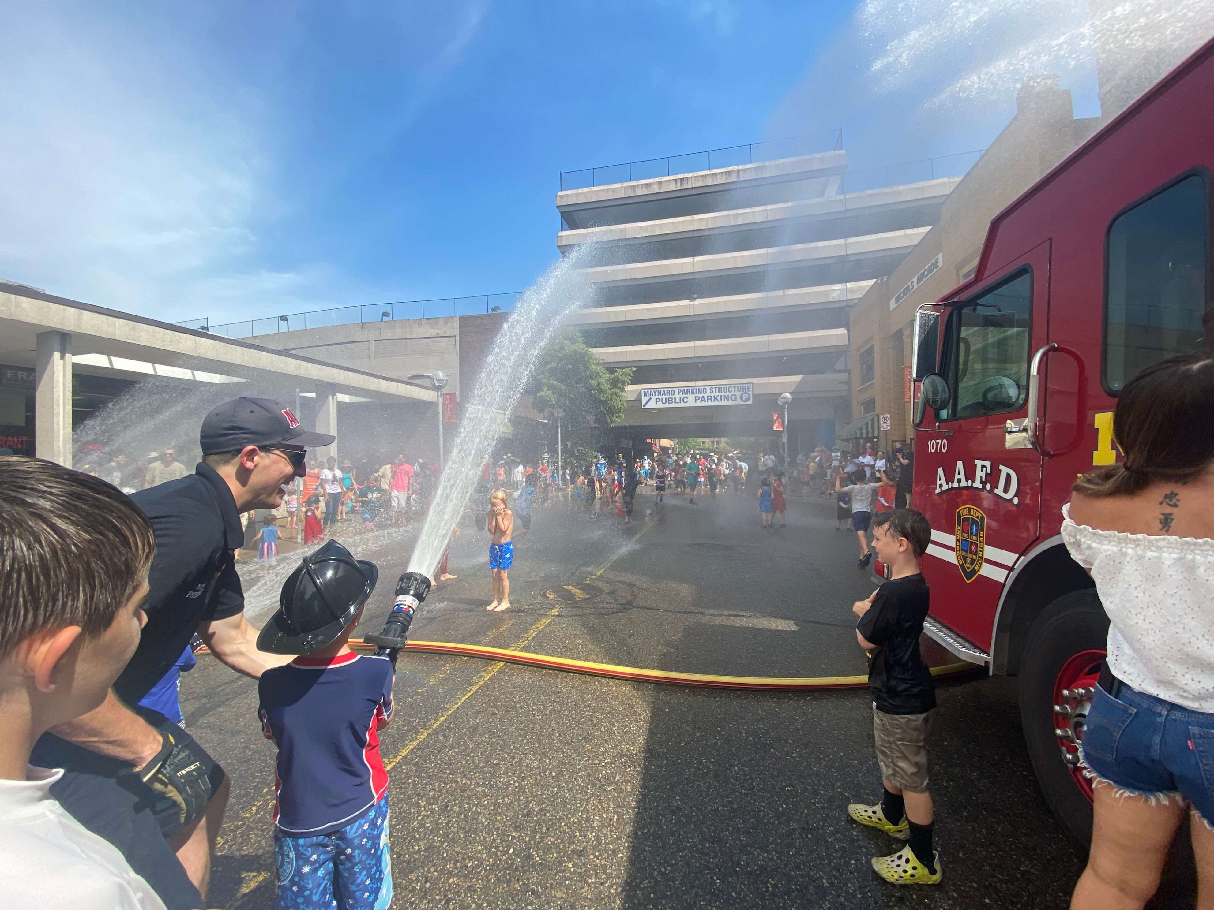 Street closure OK’d for fire department spray park in downtown Ann Arbor