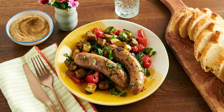 These easy one-pan summer dinners practically make themselves