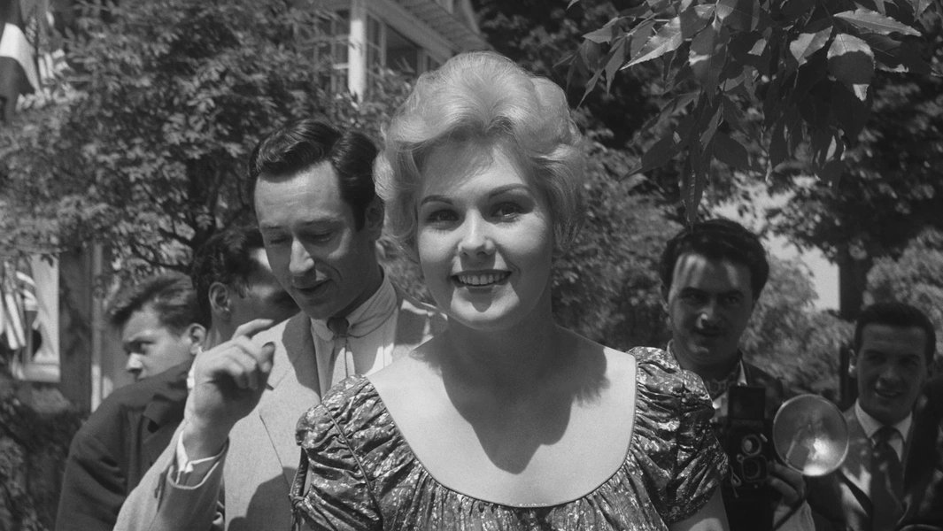 Kim Novak: From screen legend to acclaimed artist