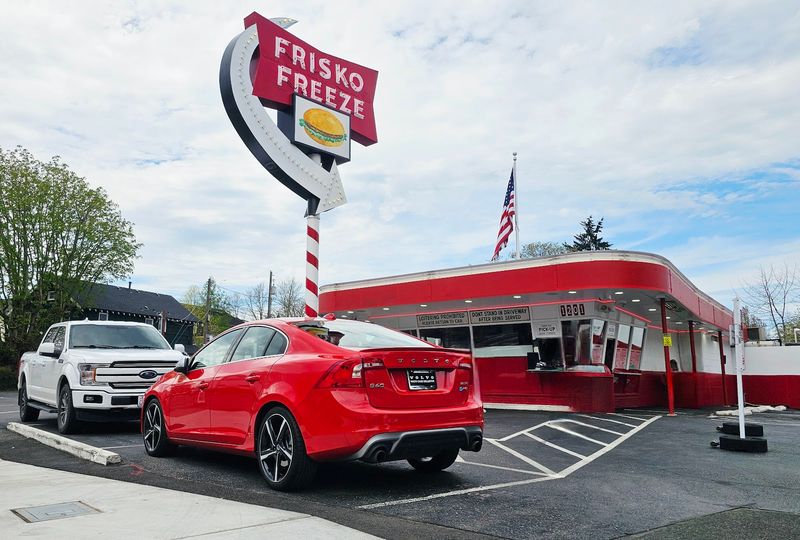 The best legendary cheeseburger in Washington is found inside this tiny ...