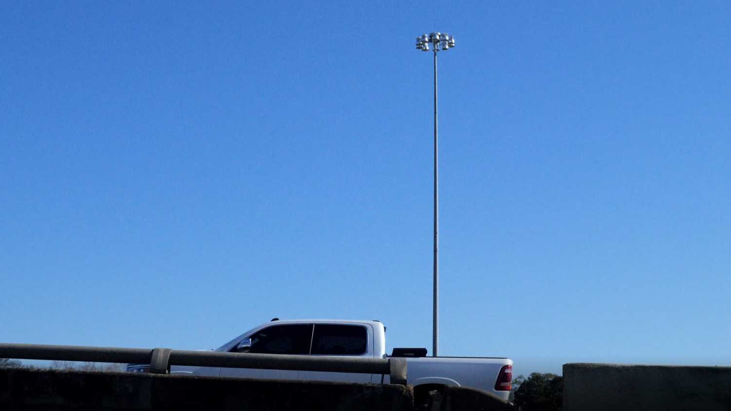 'Top priority is safety' MDOT rolls out new light pole system to stop ...