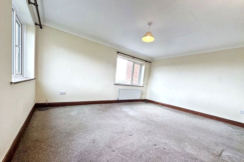Inside the Northumberland laundrette and home up for auction in one of ...