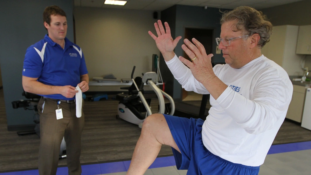 8 knee exercises to improve surgery recovery