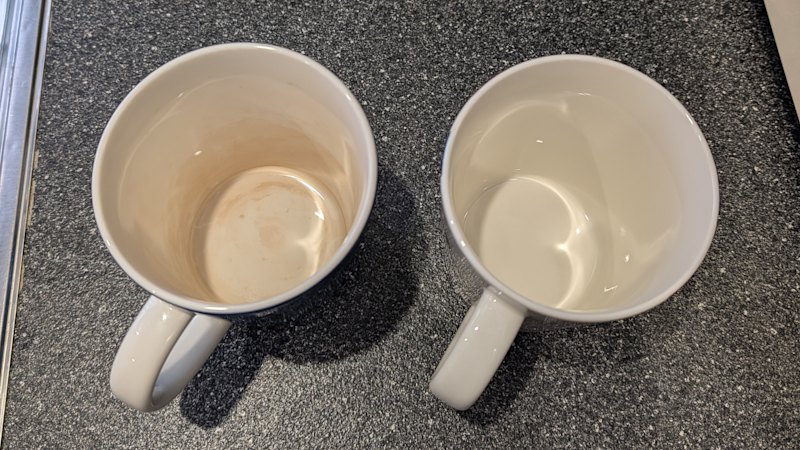 Tea stains vanished from my mugs with a retro hack that’s just as good ...
