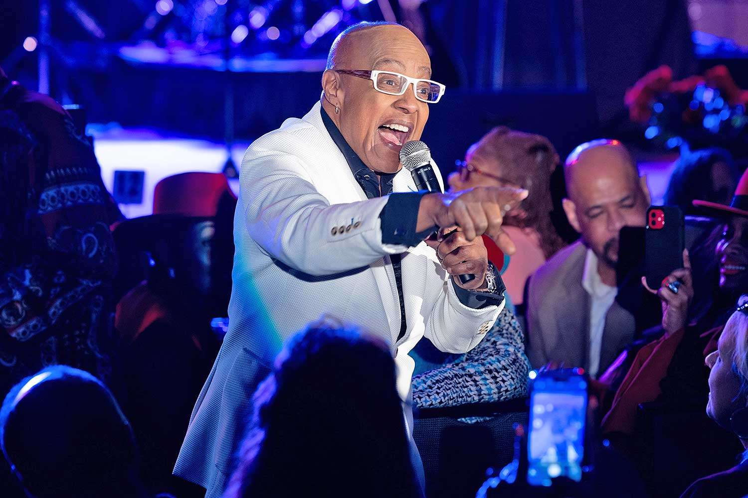 Peabo Bryson, singer of 'Beauty and the Beast' and 'Tonight, I ...
