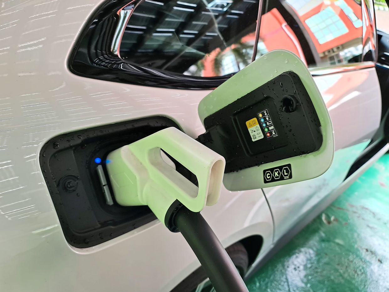 EV charging sites study at 5%