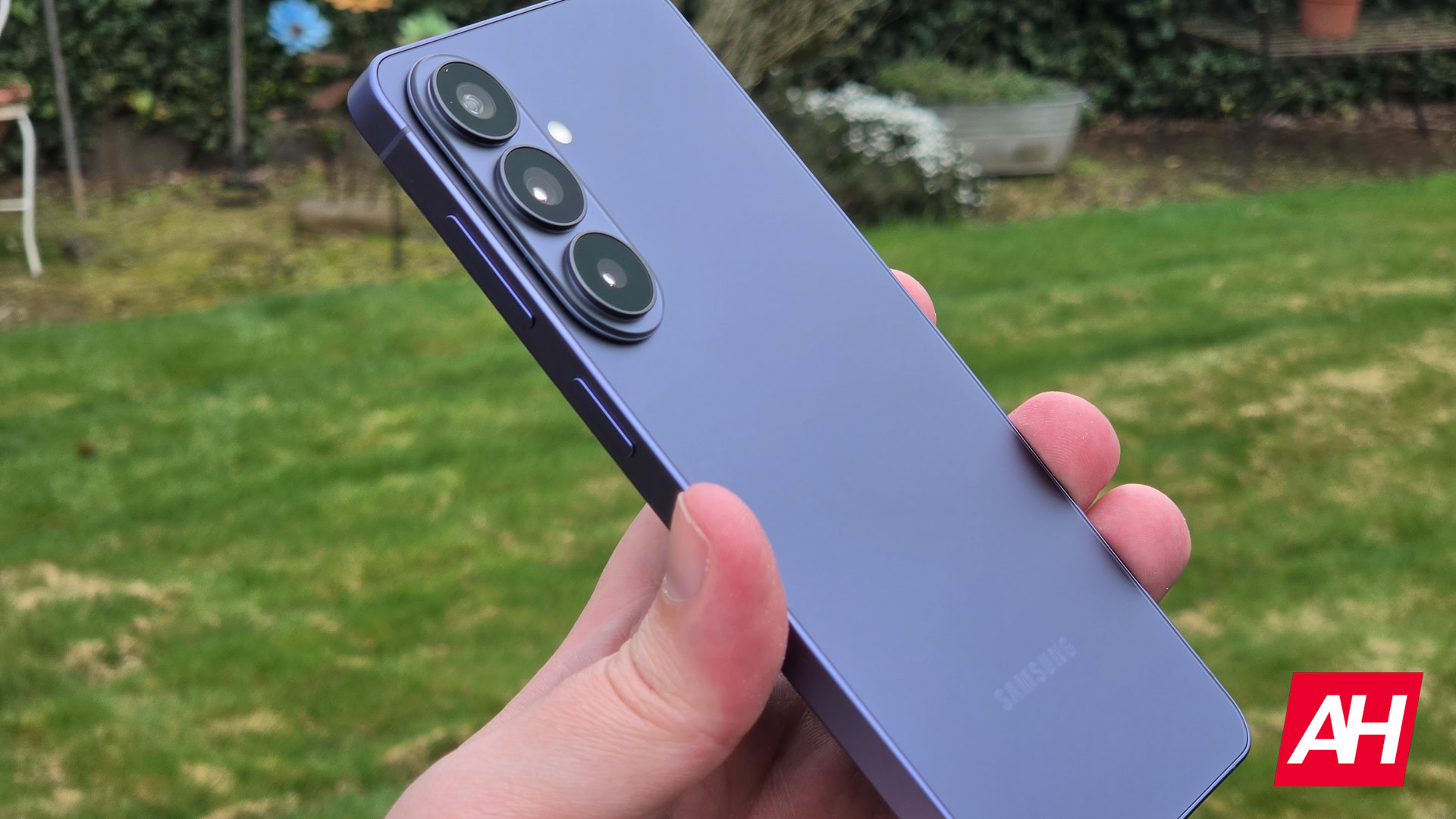 Samsung's One UI 9 trashes the dedicated lockdown button for a better ...