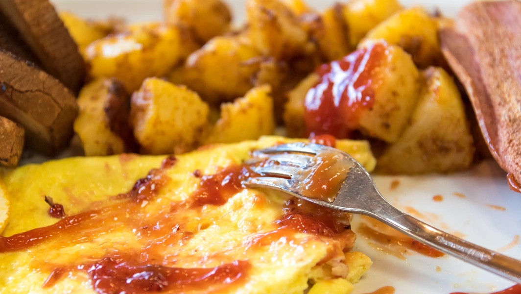 10 hotel breakfast buffet hits and misses