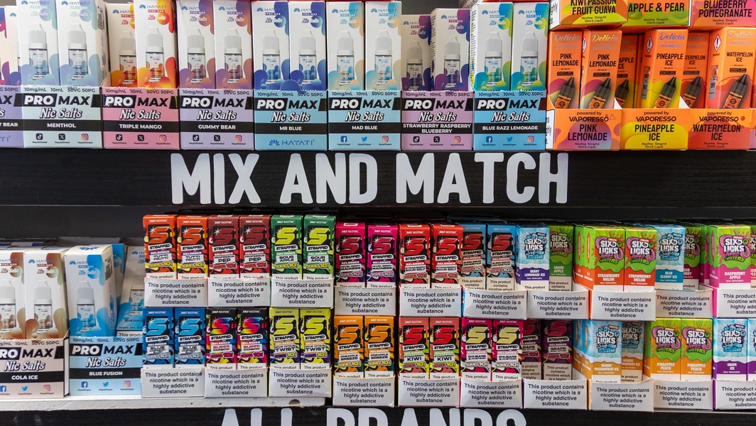 Fruit-flavoured vapes linked to most gene changes in study