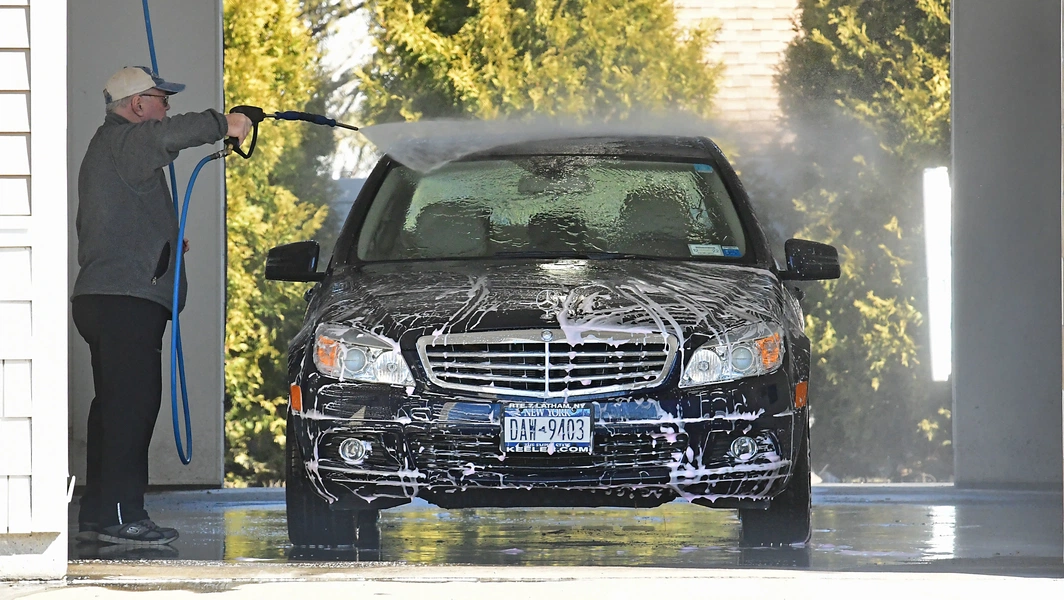 Avoiding common car cleaning mistakes