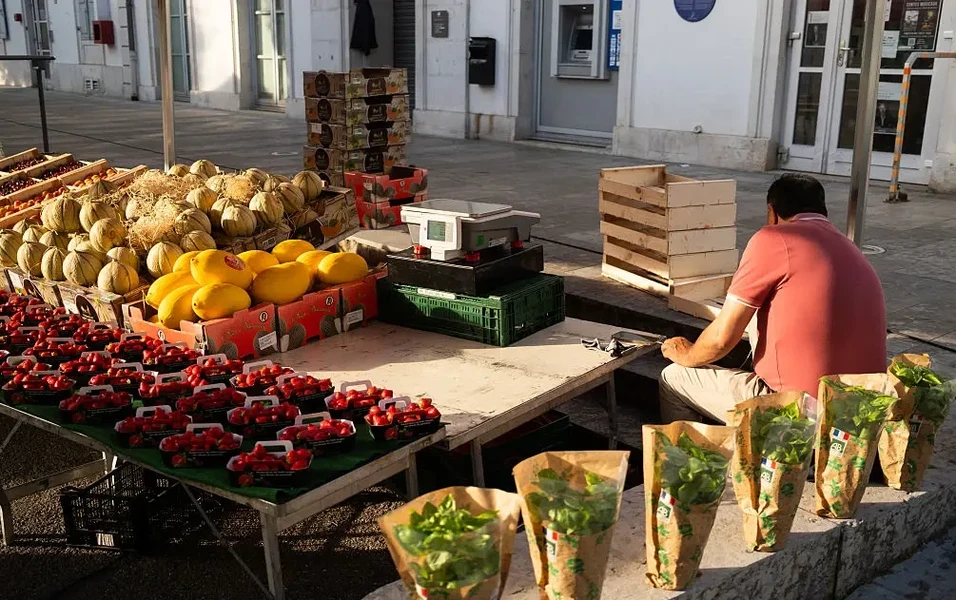 Shop farmers markets like a chef this June