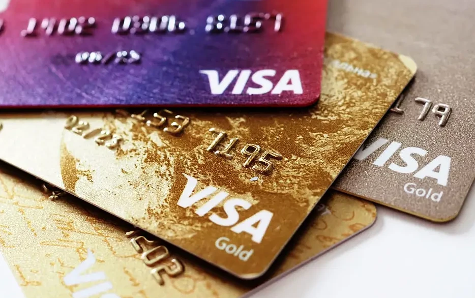 US faces $1tn credit card debt amid low financial literacy