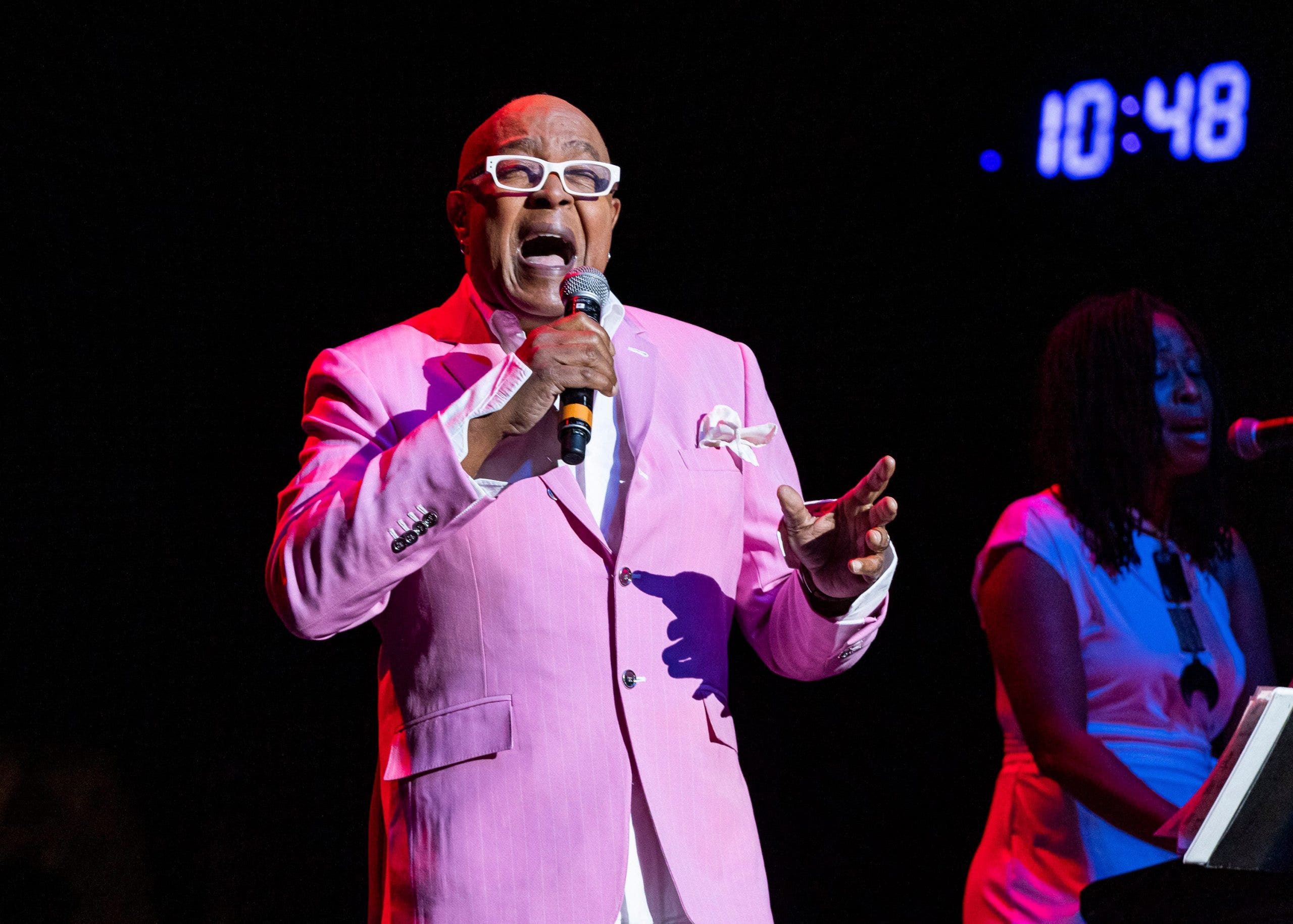 Peabo Bryson, 'A Whole New World' and 'Beauty and the Beast' singer ...