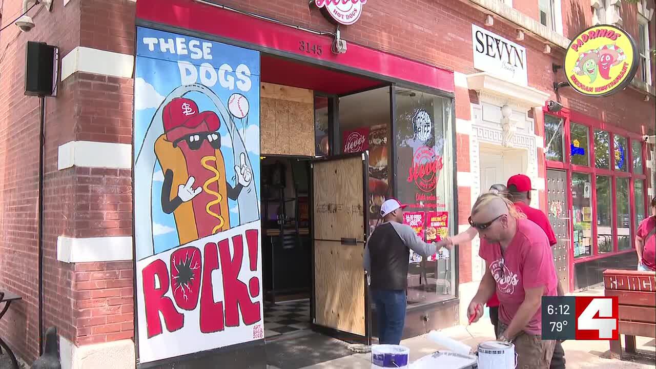 'Tears you apart a little bit': Popular South Grand hot dog spot ...