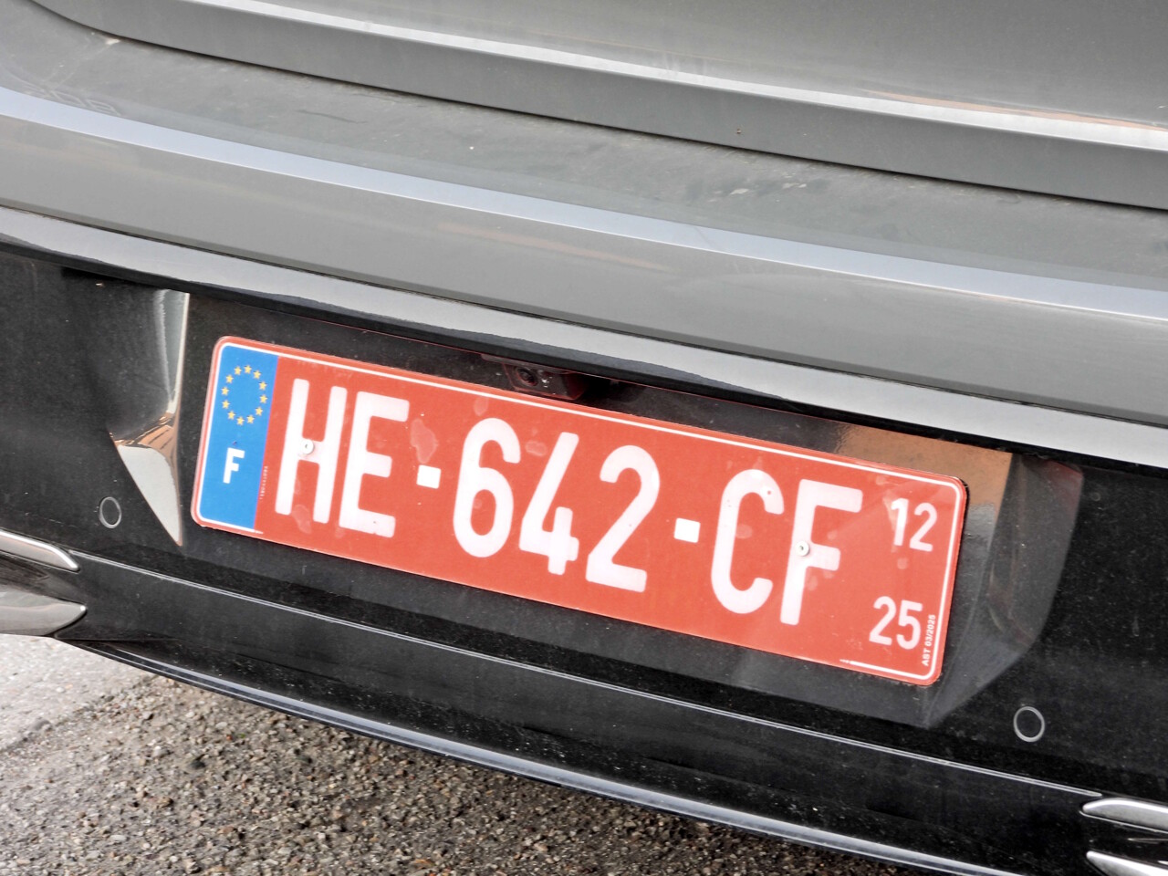 Elles ne sont pas roses... mais rouges : à quoi servent ces plaques d ...