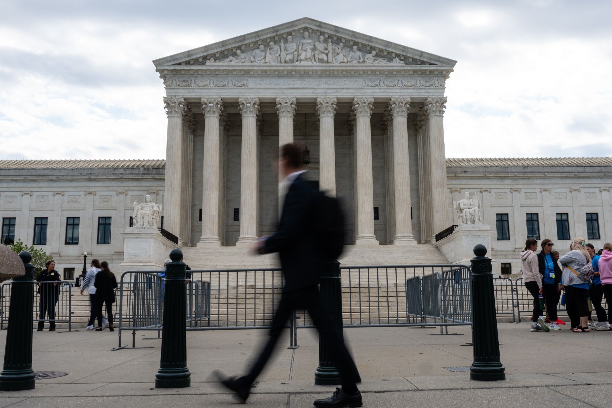 Supreme Court lets Alabama use Republican-friendly House map