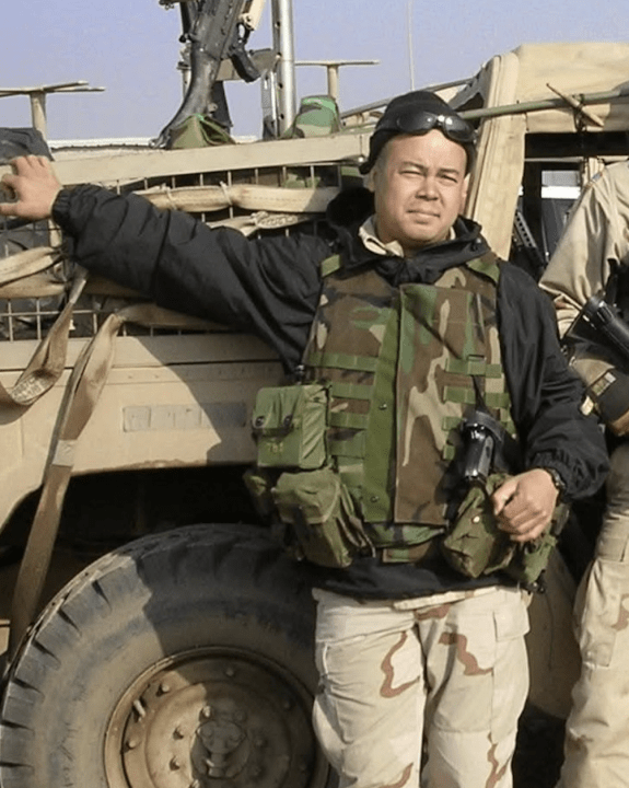 Loveland veteran who brings living history to classrooms named hero of ...
