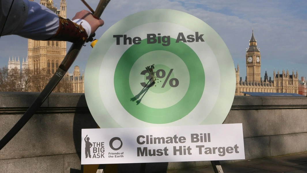 UK sets legally binding 87% emissions cut target by 2040