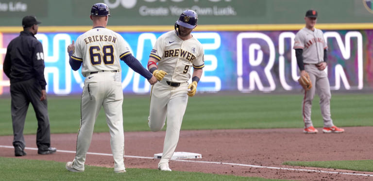 Brewers 3, Giants 1: Jake Bauers stays hot, Kyle Harrison fans 12