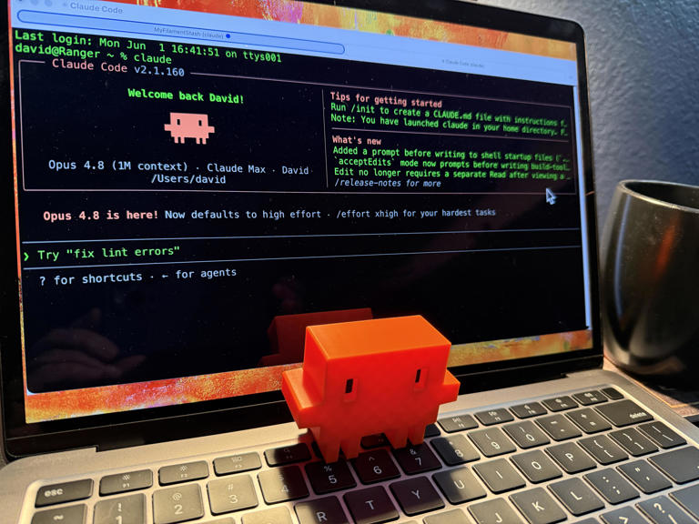 I set 10 honesty traps for Claude Opus 4.8 - and a legal test broke it
