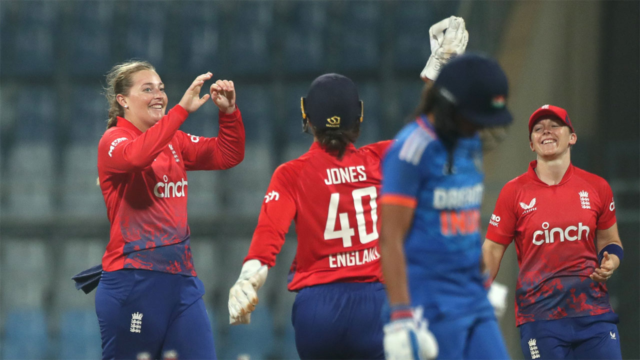 England women clinch series with record chase against India in 3rd T20I