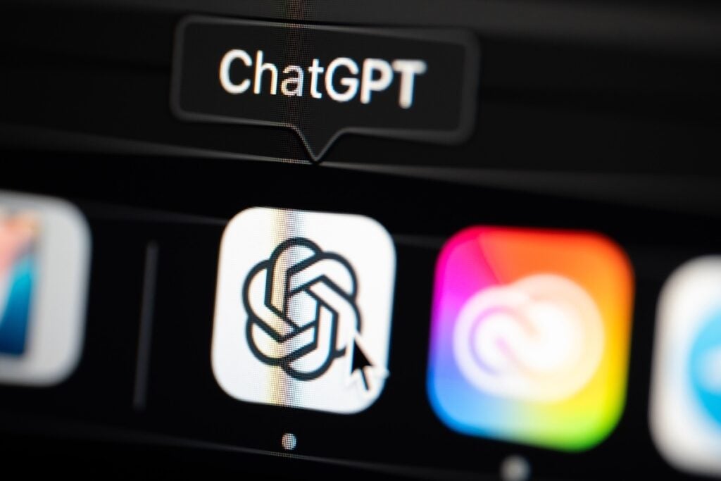 ChatGPT outpaces TikTok, YouTube as OpenAI's chatbot hits 1 billion ...