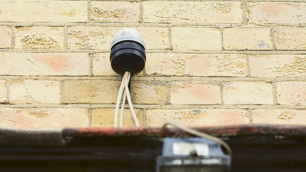Light up smarter with motion sensor outdoor lights