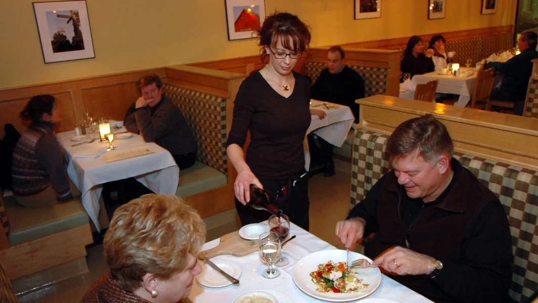 11 classic diners serving American comfort food