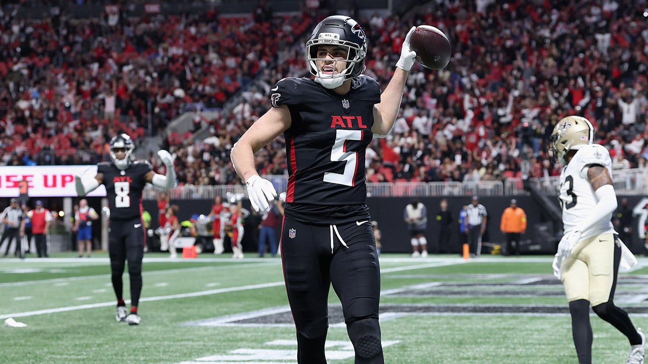 Drake London signs $141M deal with Falcons, becoming third highest-paid ...