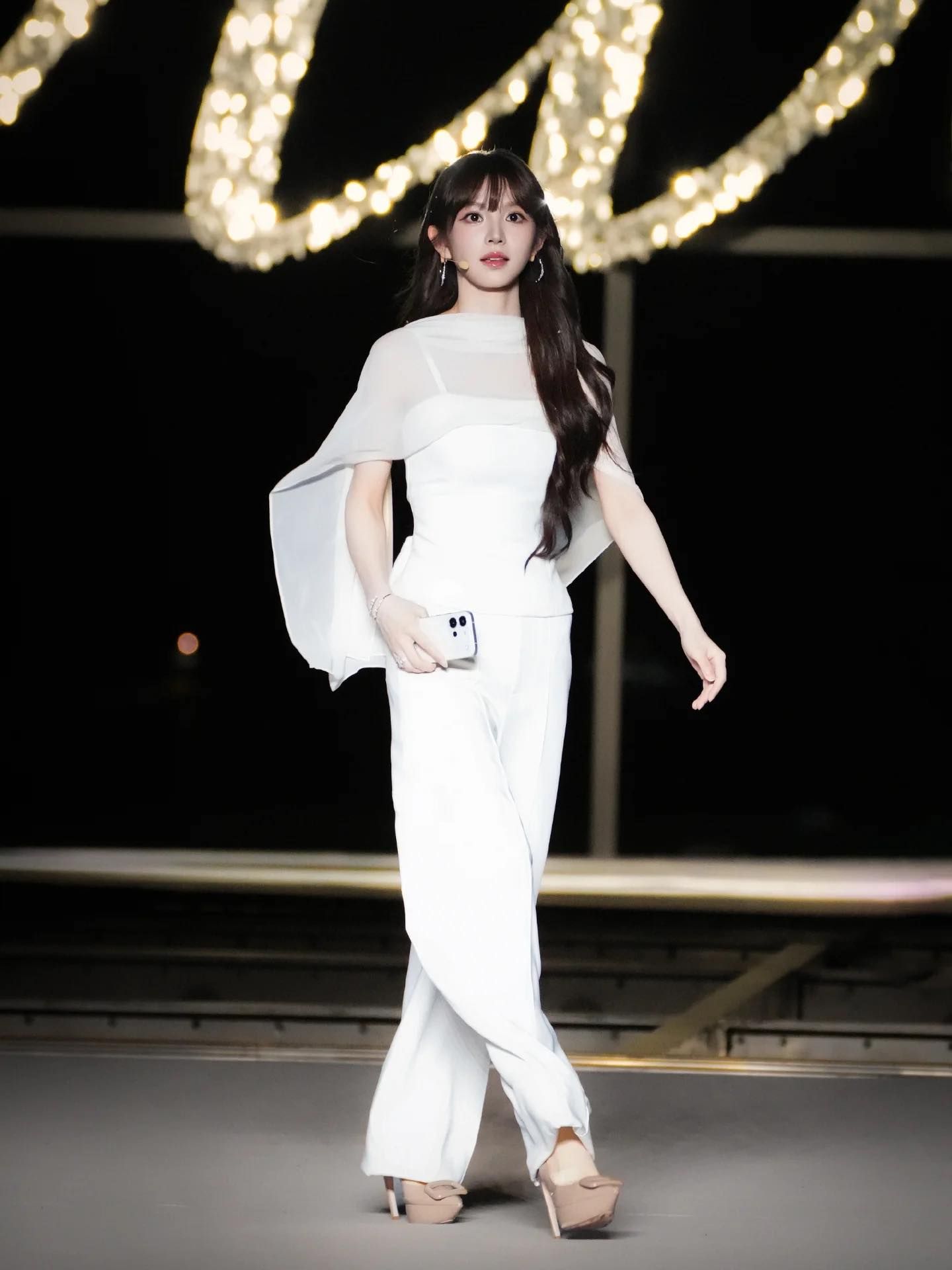 Tian Xi Wei dons three whimsical looks at recent seaside event