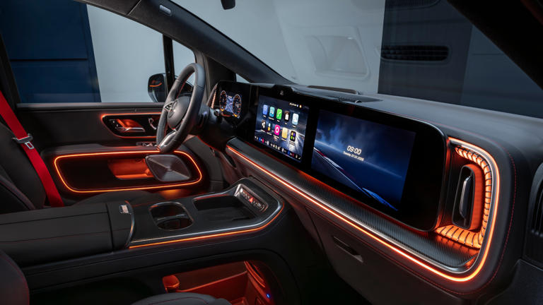 Mercedes VLE: A welcome return for the MPV, or an overhyped electric bus?